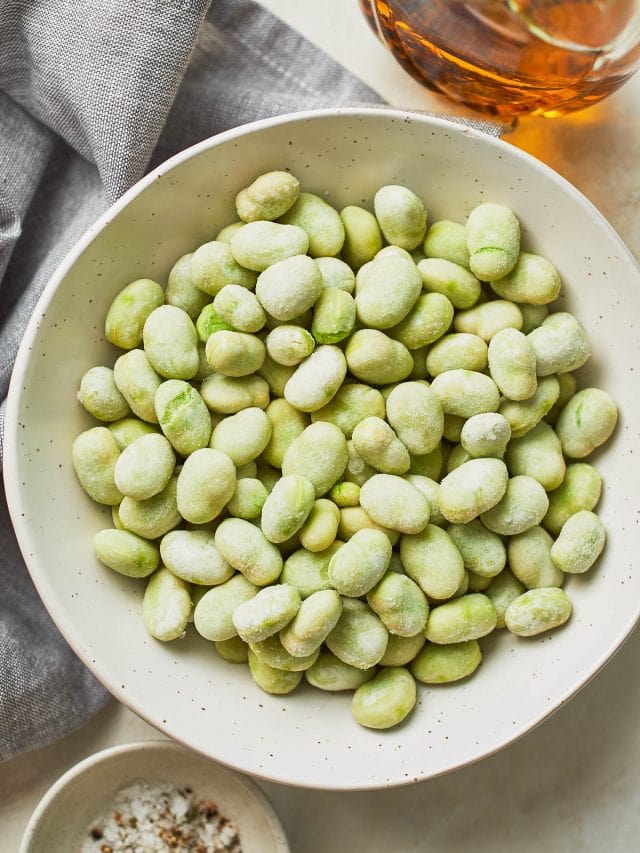 Homemade Roasted Broad Beans Recipe - Forkful of Plants